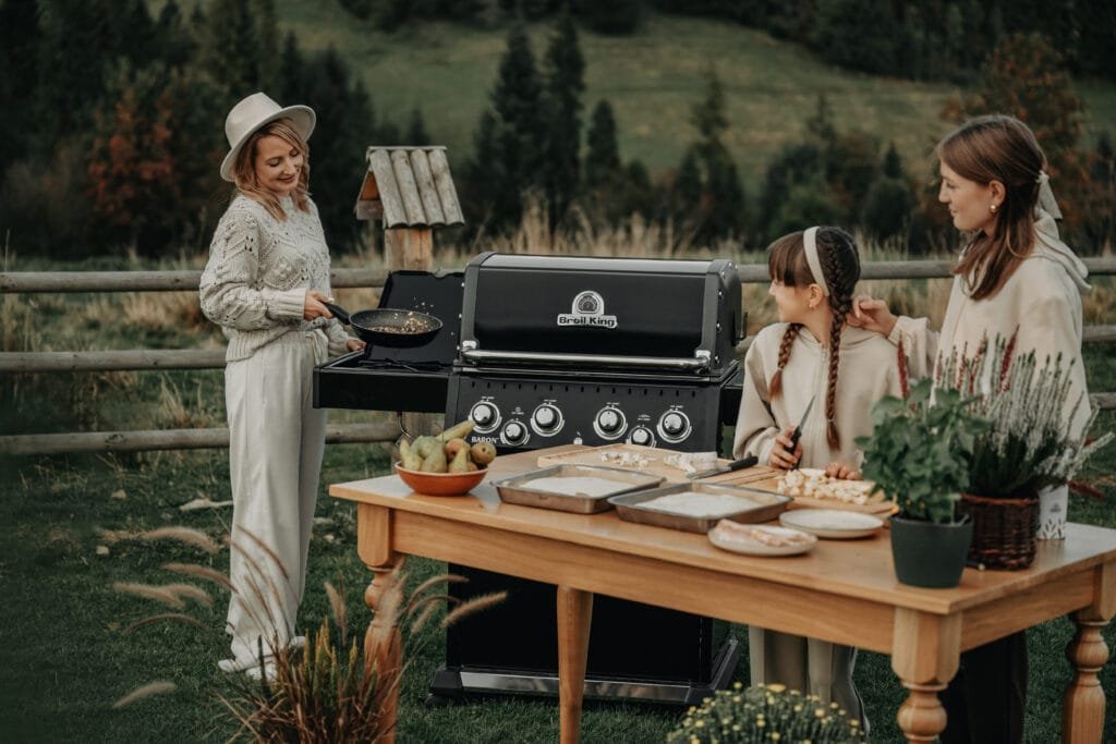 Broil King Baron gas barbecue | T'Hooft Buitengewoon